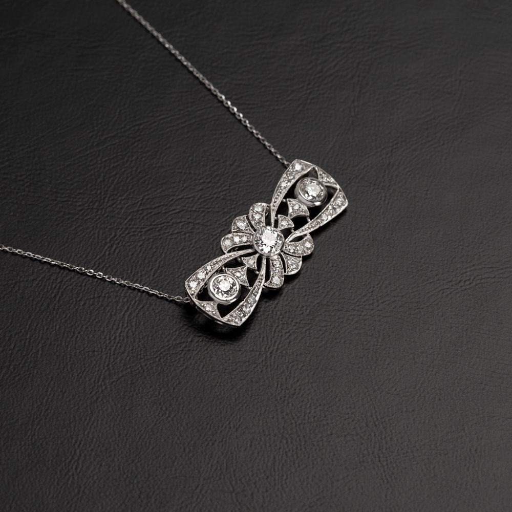 Colier vintage din aur alb de 18k cu diamante naturale